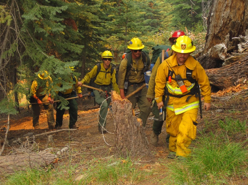 Smoke Blankets Central Sierra From 60,000 Acre Rough Fire | Sierra News ...