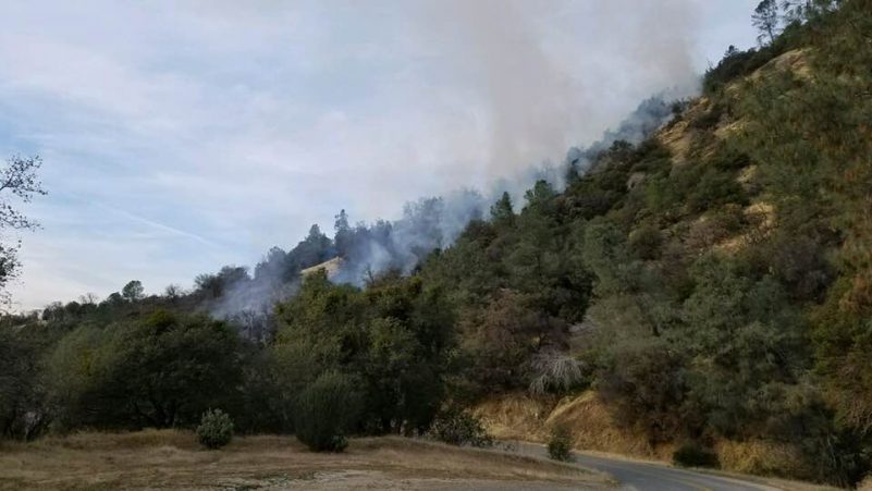 Mammoth Pools Road Dec 30 2017 Fire Gina Clugston smoke on burning ...