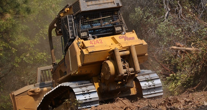 Cal Fire dozer 4242 – photo Gina Clugston | Sierra News Online